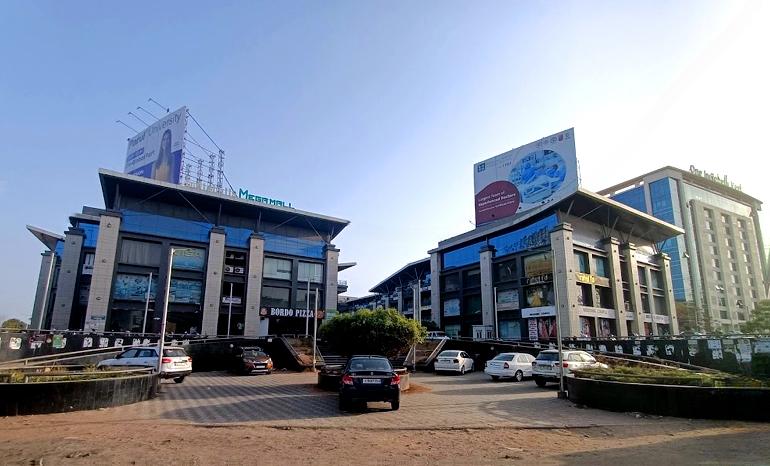 Indiabulls Mega Mall in Akota Road, Vadodara | Cityinfo Services